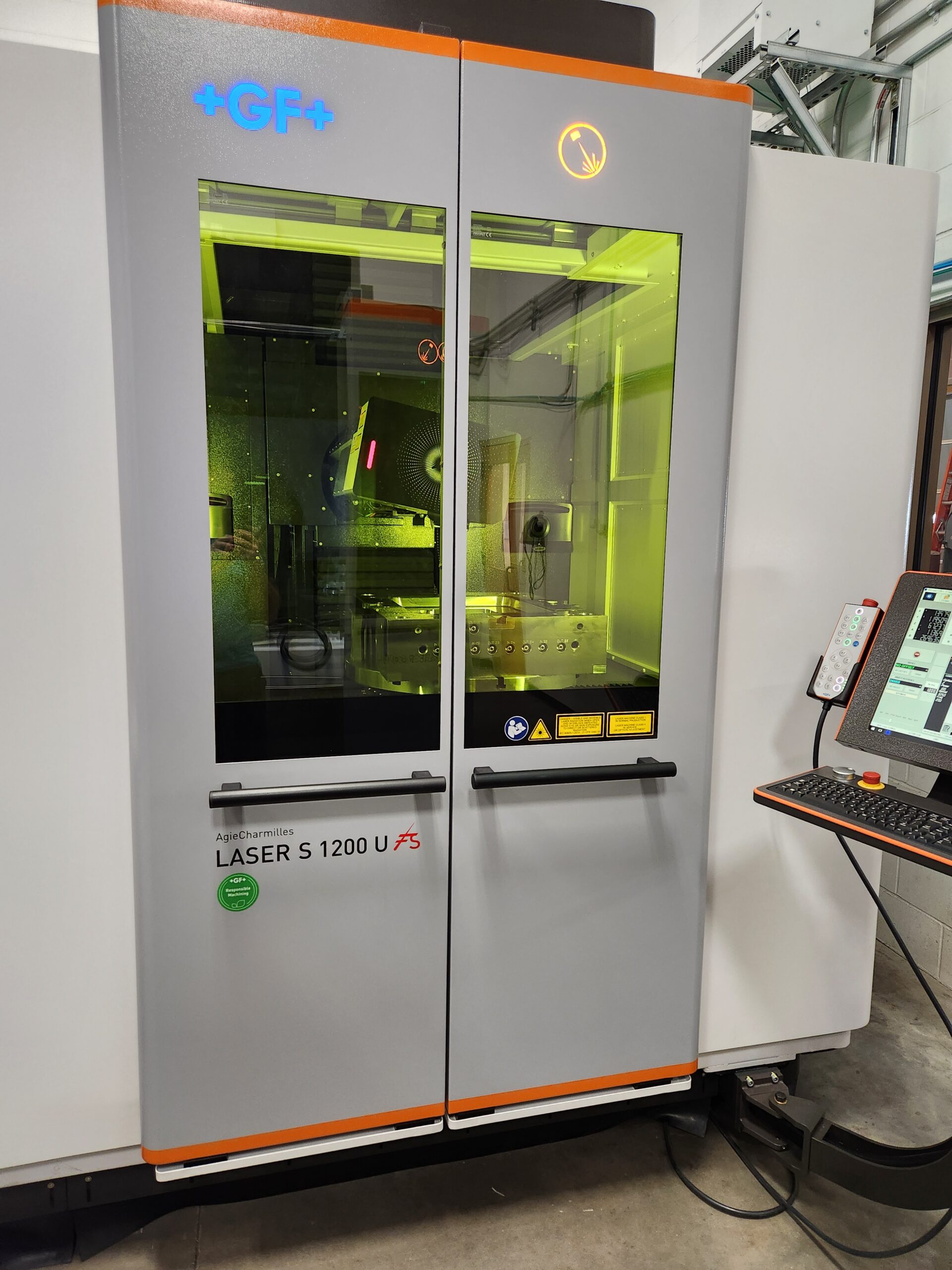 Revolutionizing Plastic Injection Molding: Laser S 1200 U FS